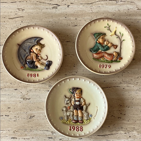 Goebel | Wall Decor | Vintage Hummel Collectible Plates Bundle | Poshmark